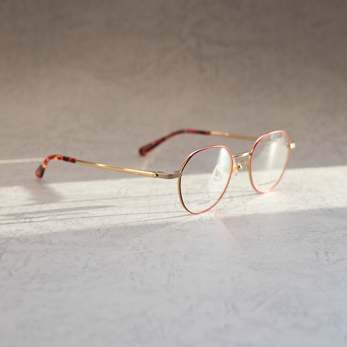 TABIA/F | メガネのアド・アドコンタクト 立川／八王子／所沢／田無／府中