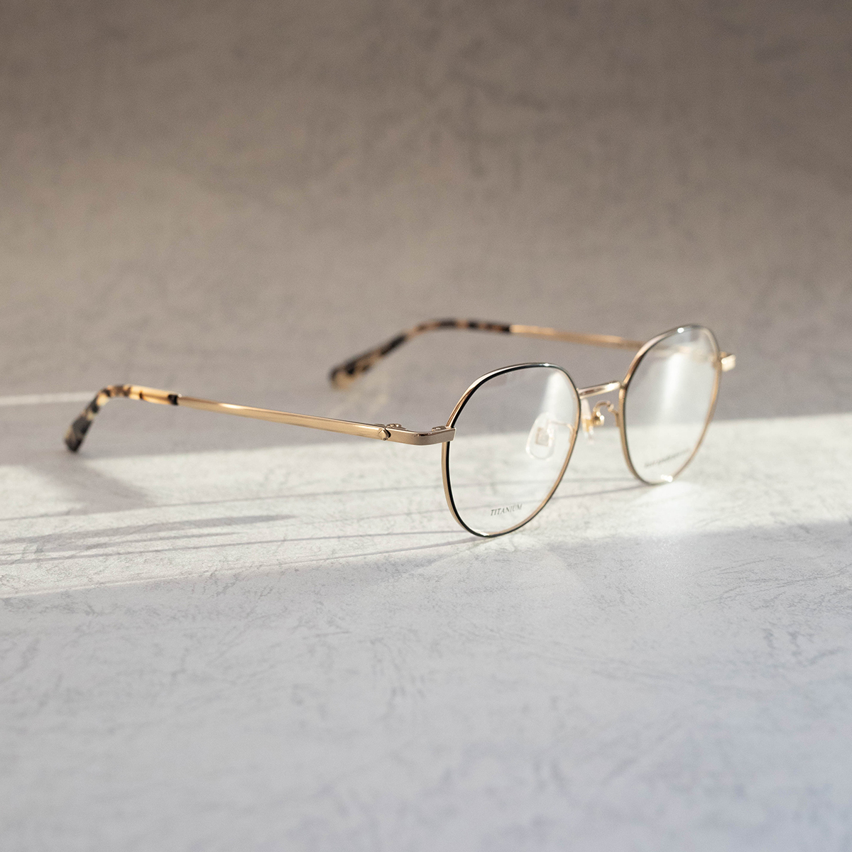 TABIA/F | メガネのアド・アドコンタクト 立川／八王子／所沢／田無／府中